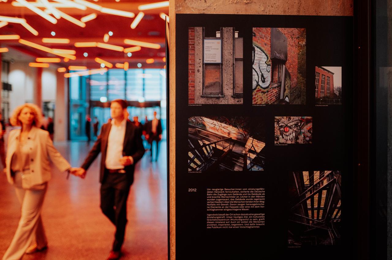 The Bergson History: Permanent photo exhibition in the foyer